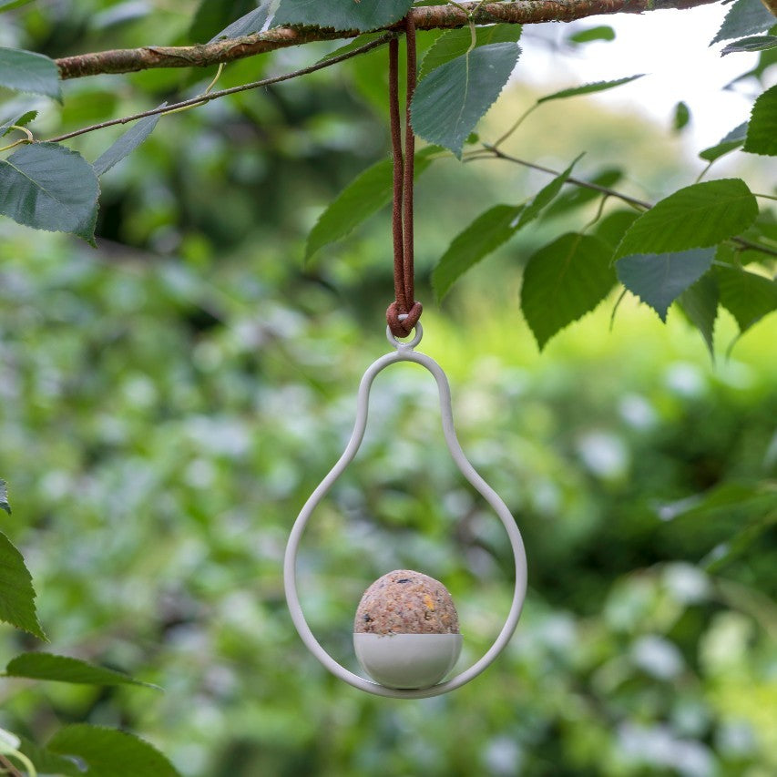 How to Make Fat Balls for Garden Birds - Verdant